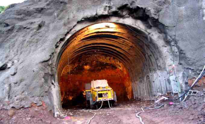 Machico / Caniçal / Queimada / Nó do Caniçal Expressway*Client: Governo ...